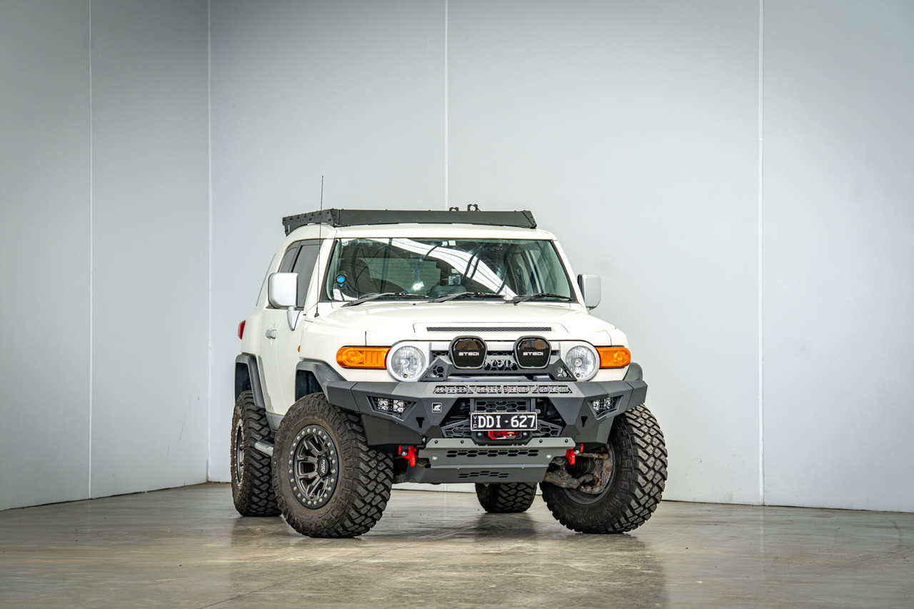 Predator bull bar to suit, Toyota FJ Cruiser 2011-2016