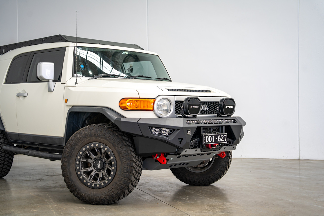 Predator bull bar to suit, Toyota FJ Cruiser 2011-2016