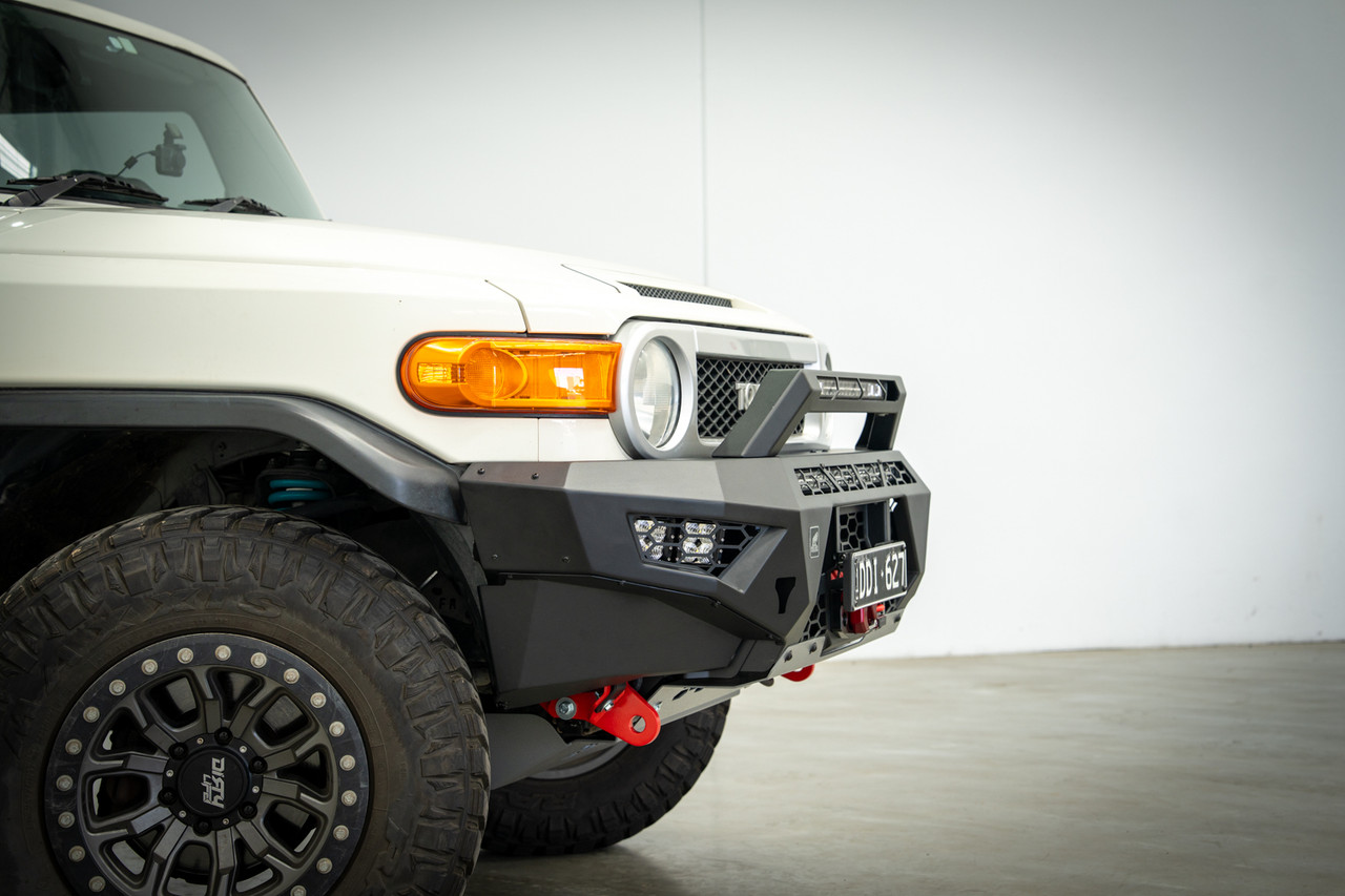 Predator bull bar to suit, Toyota FJ Cruiser 2011-2016