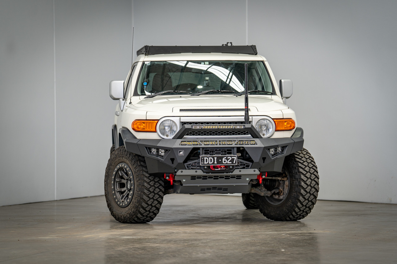 Predator bull bar to suit, Toyota FJ Cruiser 2011-2016