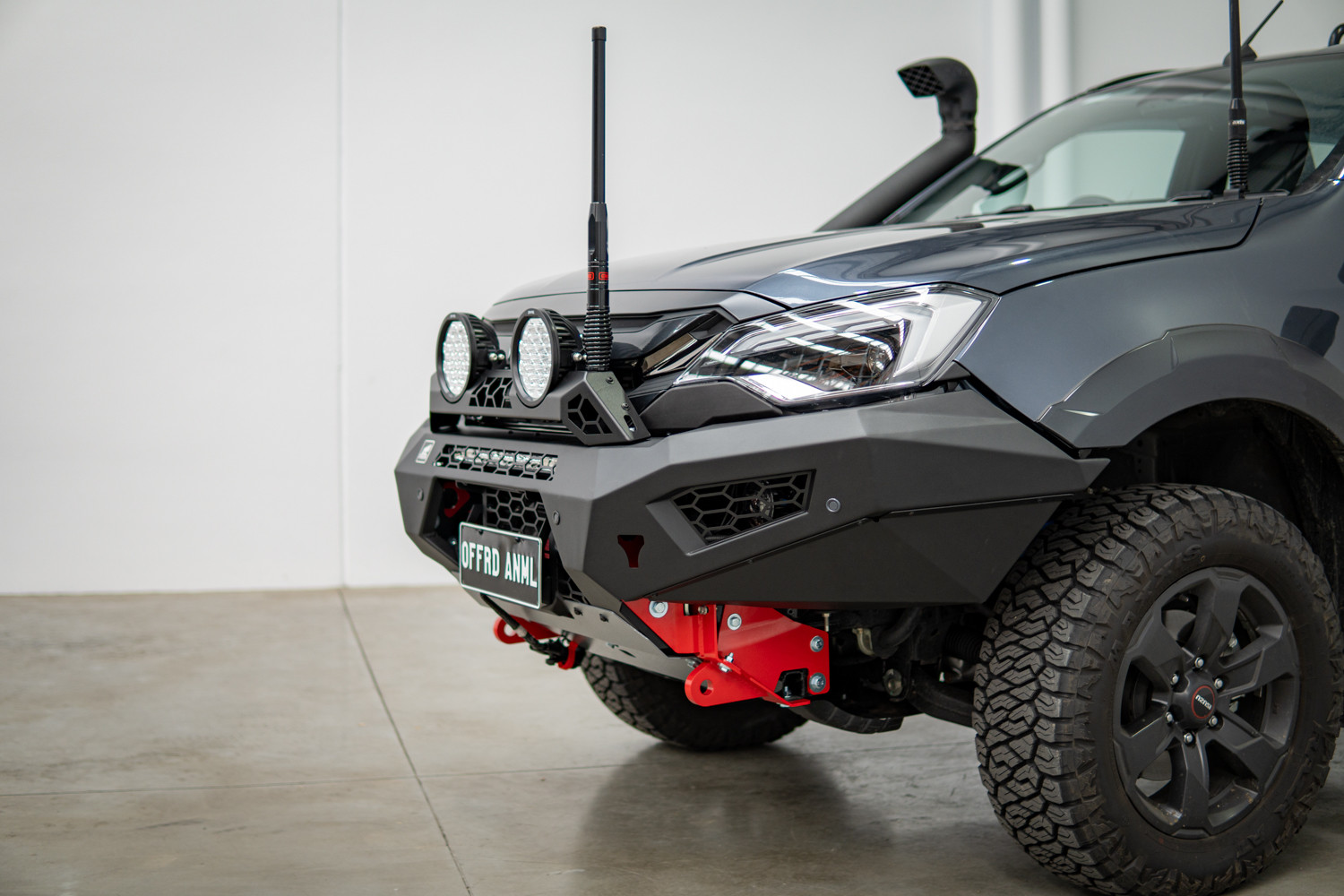 Offroad Animal Predator Bull Bar Isuzu D-MAX 2024