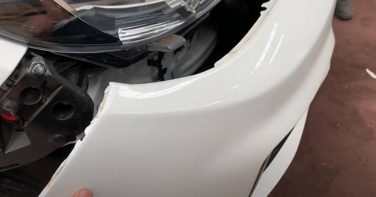 How to Replace the Front Bumper of a Toyota Hilux - Offroad Animal