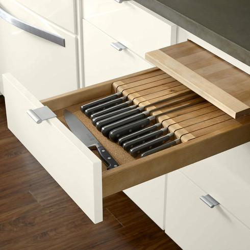 Knife Section Cutting Center 18" - Kraftmaid Reserve