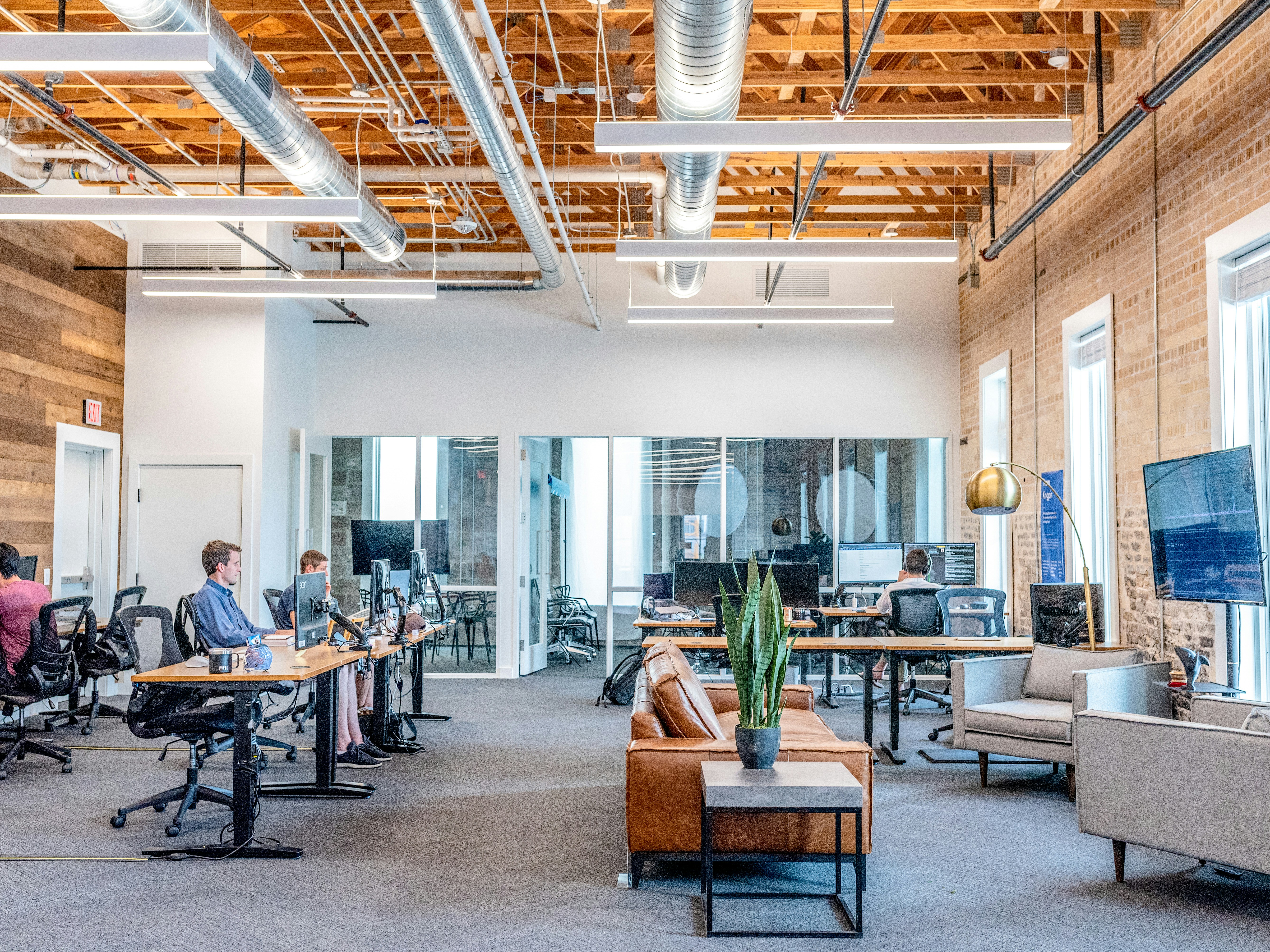 133. Uplighting vs Downlighting: Which is Right For Your Business ...