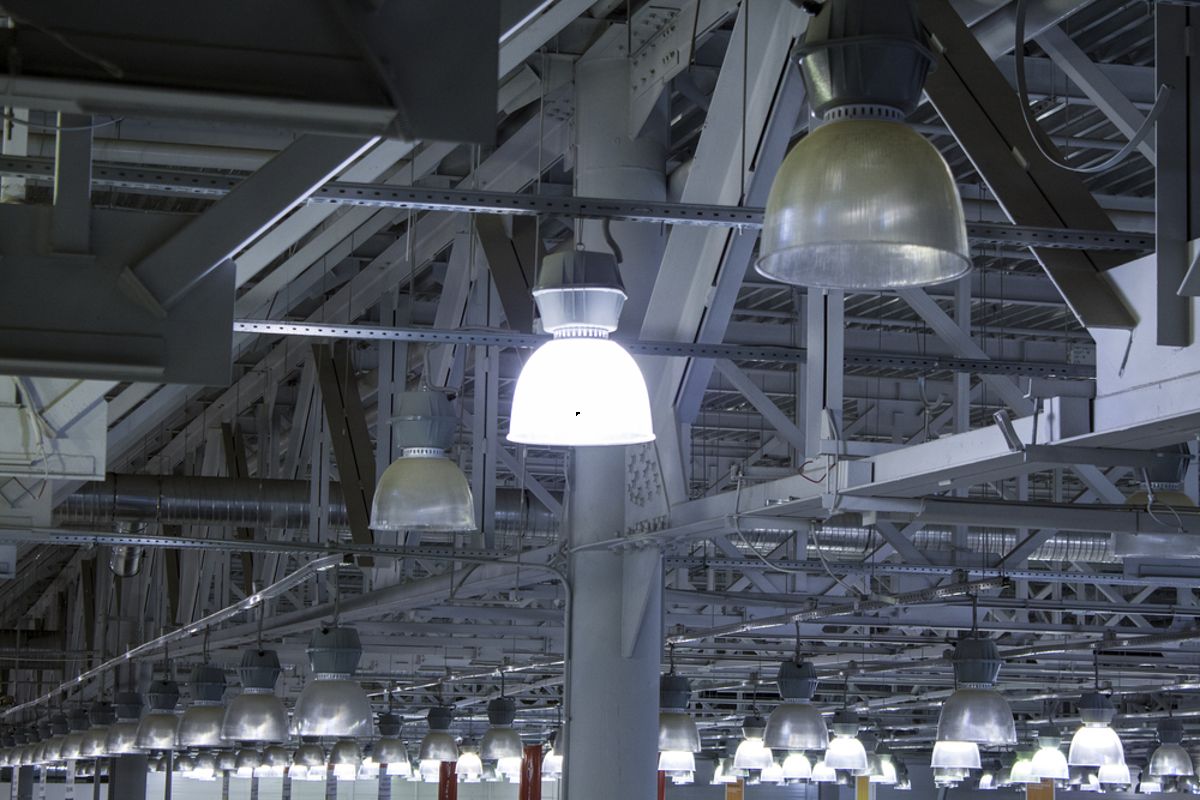 Do High Pressure Sodium Bulbs Work for High Bay Lighting? - OEO Energy ...