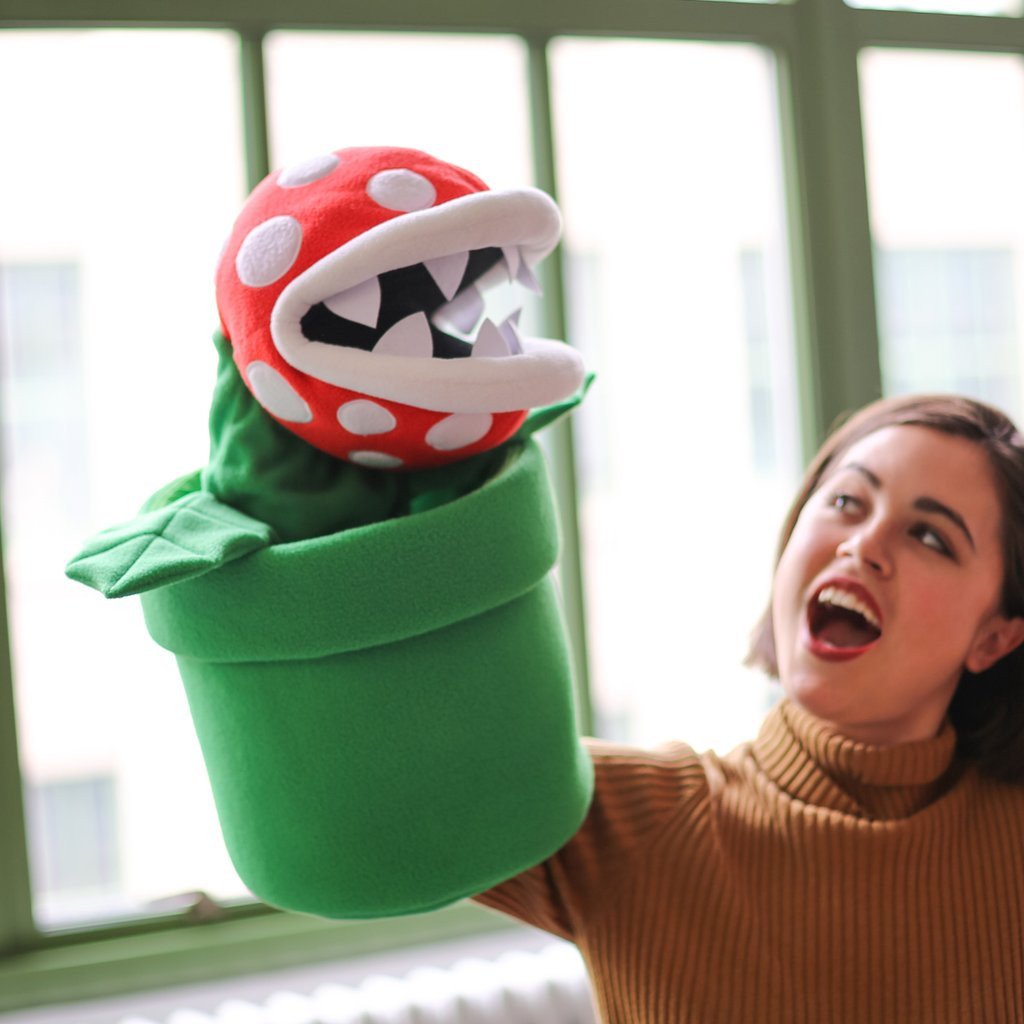 SMB Gigantic Piranha Plant Puppet - World-8