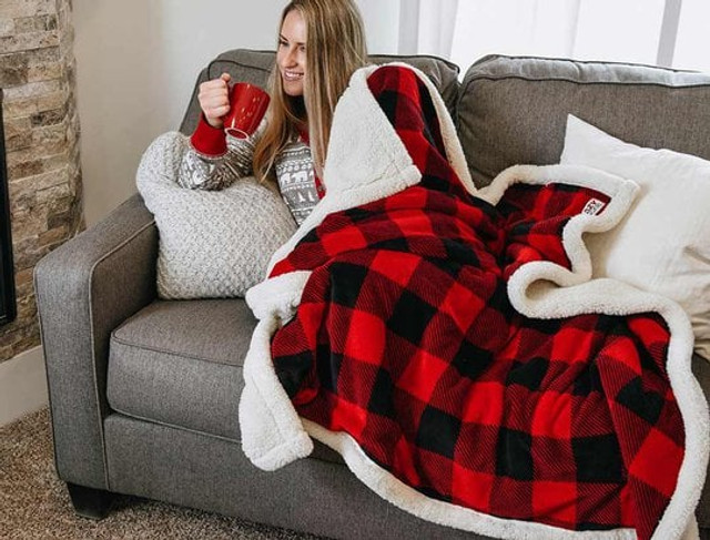 What is the Best Way to Store Sherpa Throw Blankets? - Lazy One