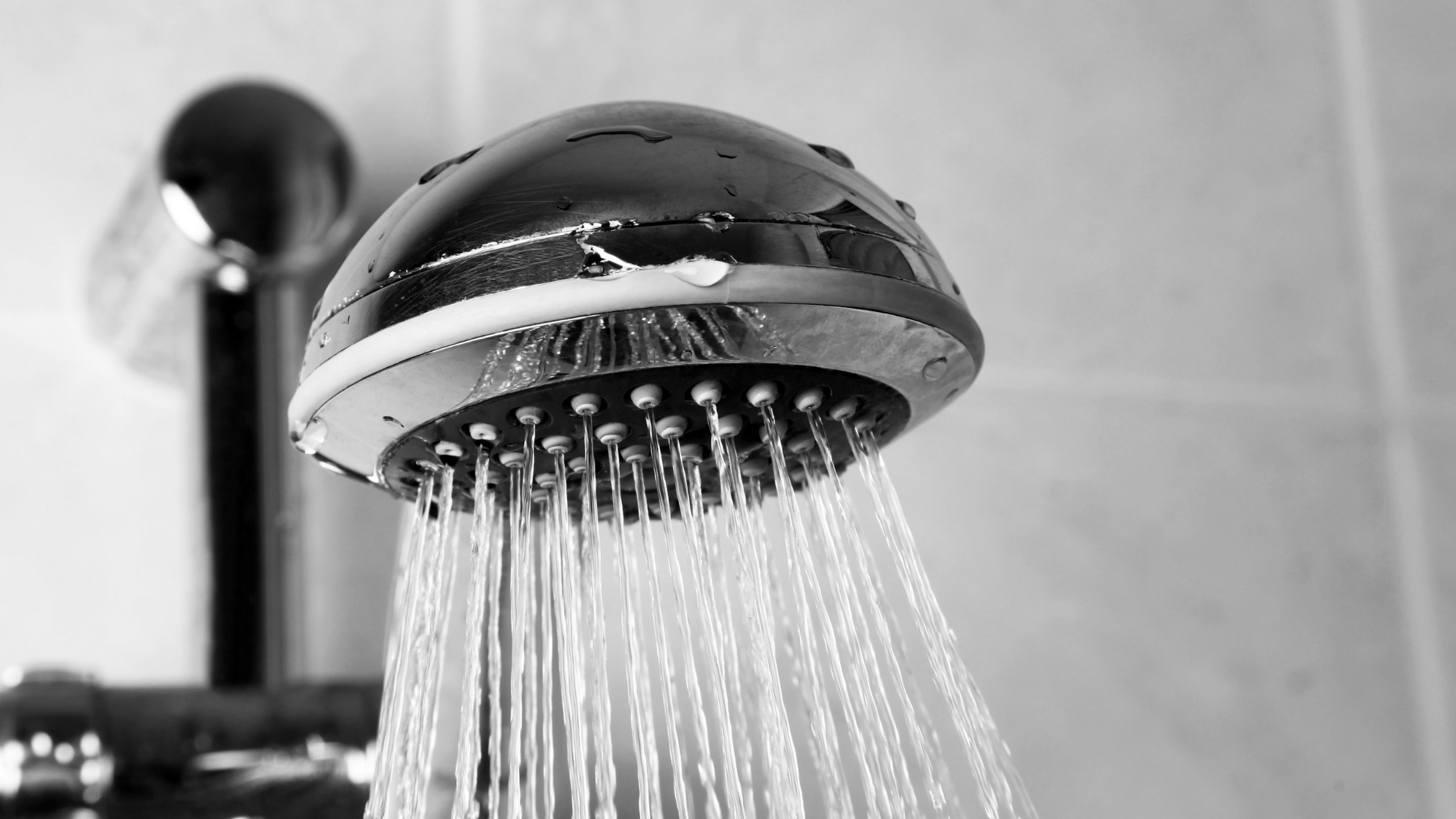 Top 5 Waterproof Speakers For Under £2500 Reviews By Shower Glass Shower Uk