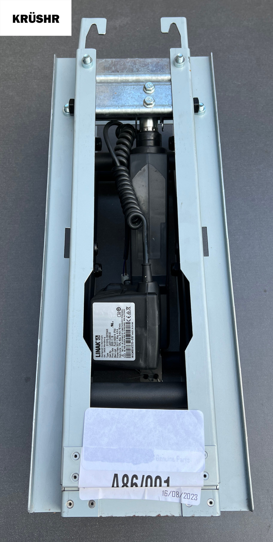 VERTICAL SCISSOR MECHANISM ASSEMBLY