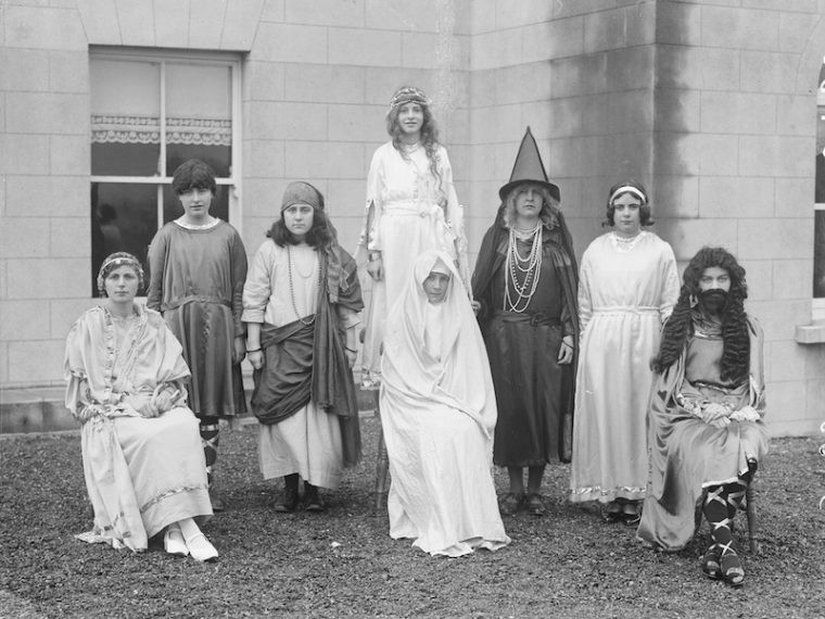 Ireland’s Witchy History: 6 Unforgettable Irish Sorcerers - Shamrock Gift