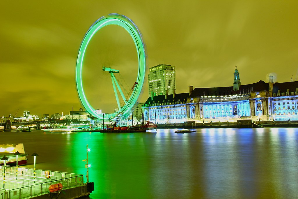 Your Complete List of World Landmarks Going Green for St. Patrick’s Day ...
