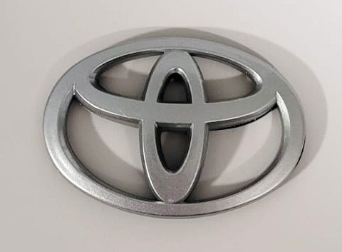 EMBLEM TOYOTA NAME CHROME 4.75X .75 - R Ortiz Auto Distributors Inc.