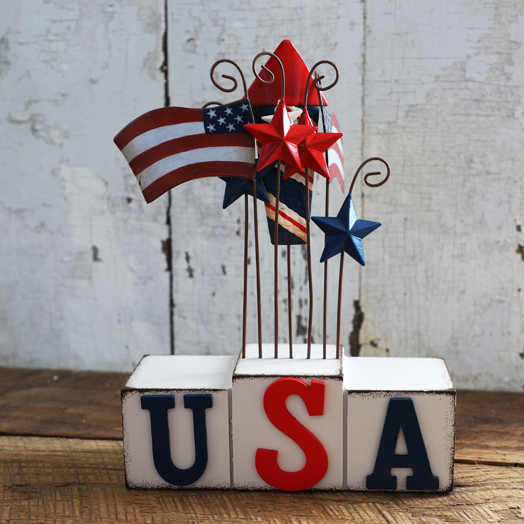 WD RWB USA FLAG BLOCK - JanMichaels Art and Home