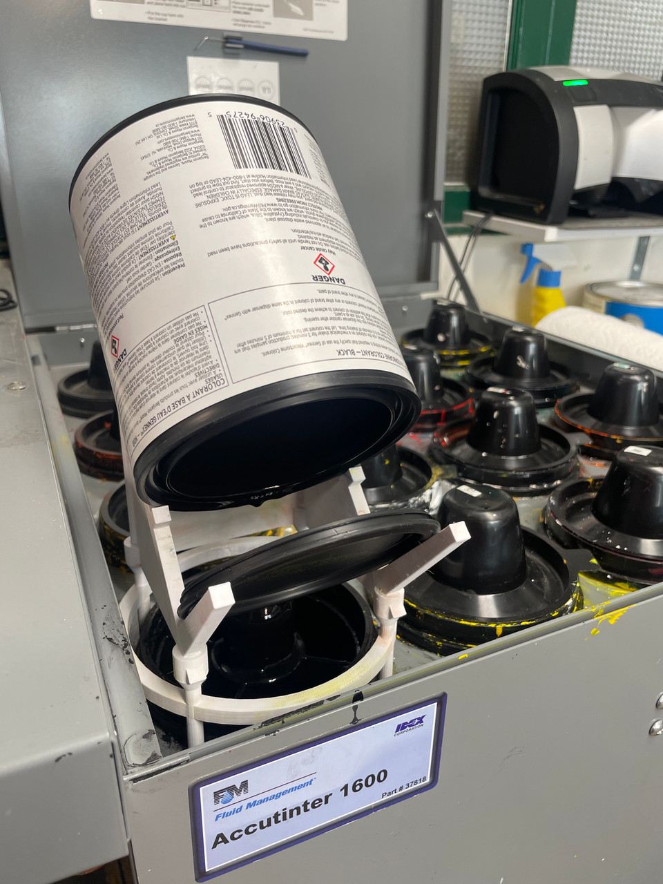 Pigment Drip Stand For Tinting Machines