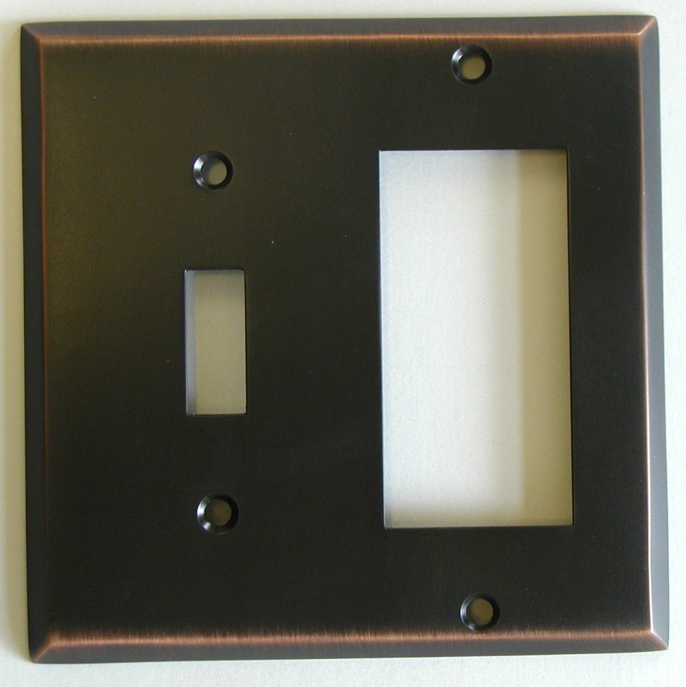 Toggle x GFI Plate in Oil-Rubbed Bronze