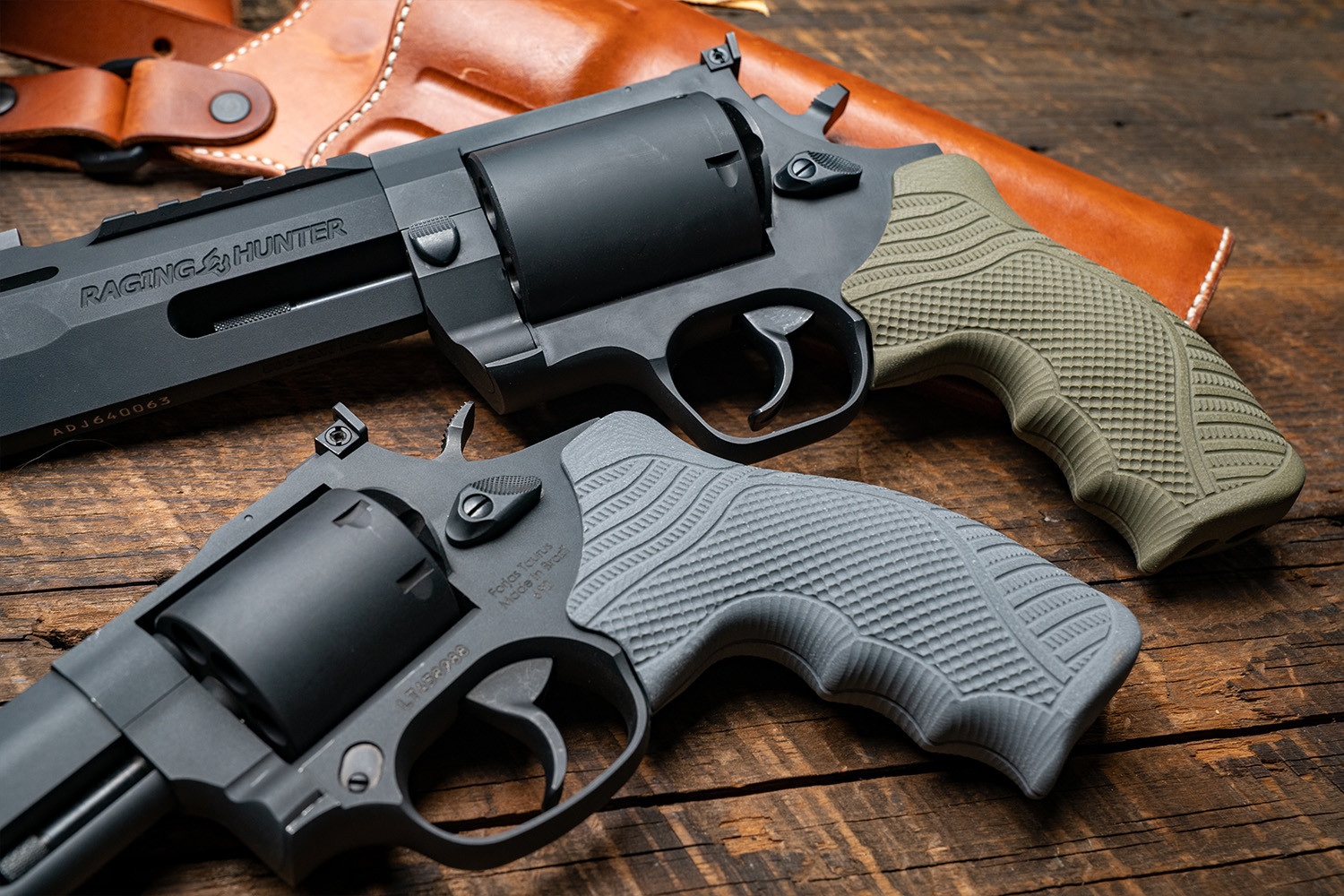 Taurus Judge | Tracker | Hunter Palm Swell Veloce - LOK Grips