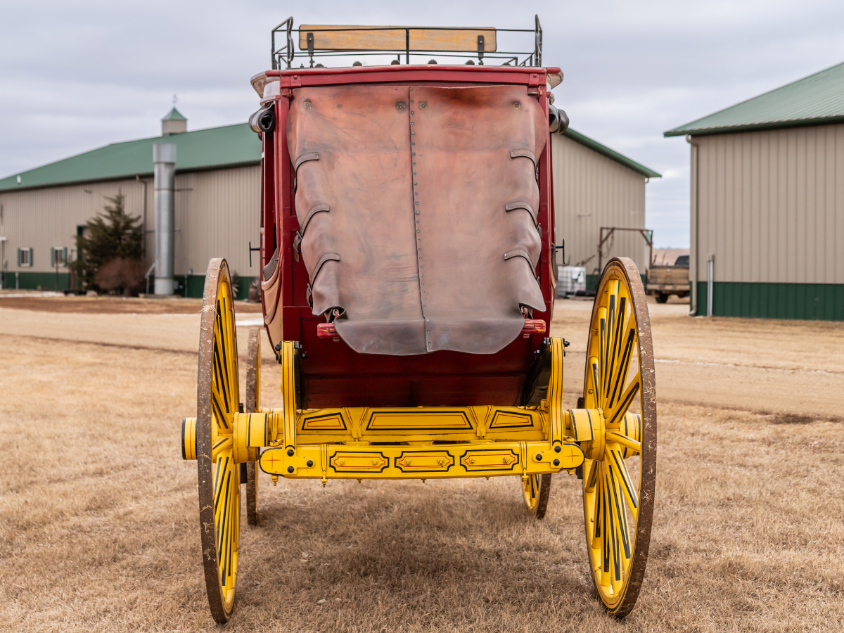 Western Mail Stagecoach - Hansen Wheel and Wagon Shop