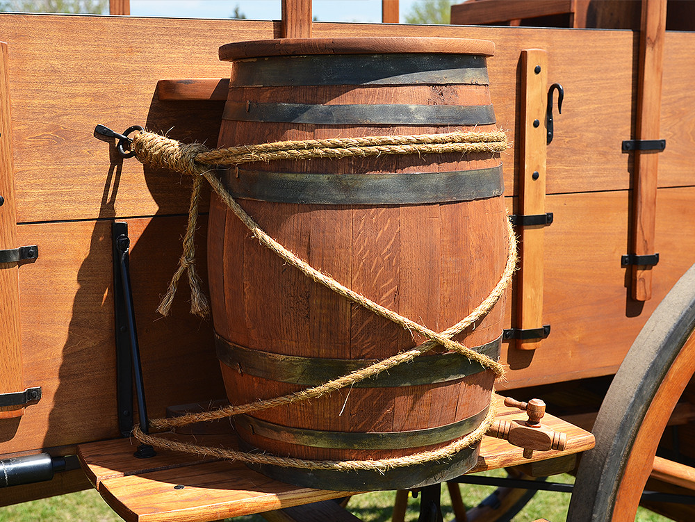 Hinged Lid Oak Water Barrels- Made in the USA - Hansen Wheel and Wagon Shop