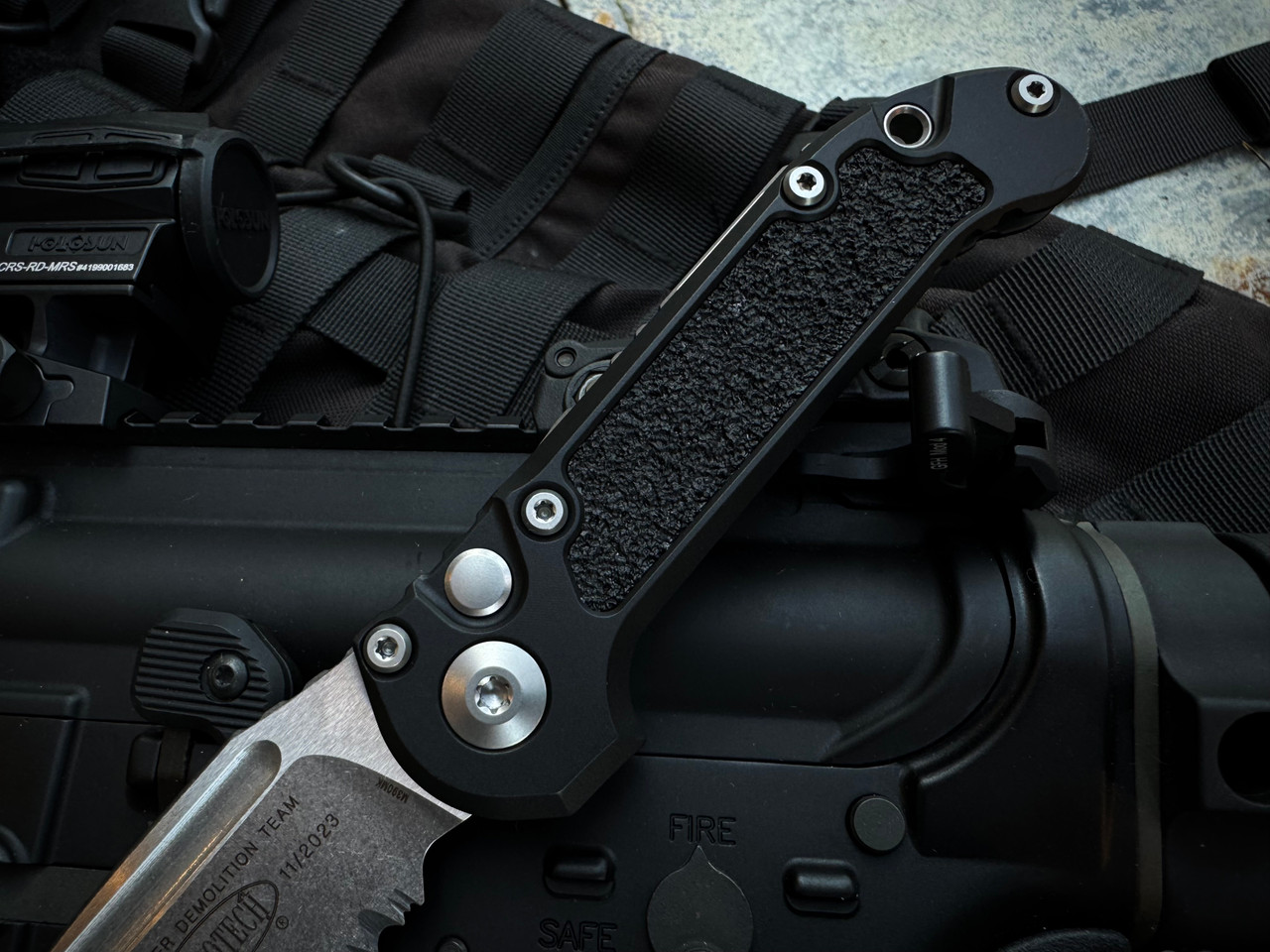 Microtech Ludt Gen Iii Black Body Partially Serrated Ntl