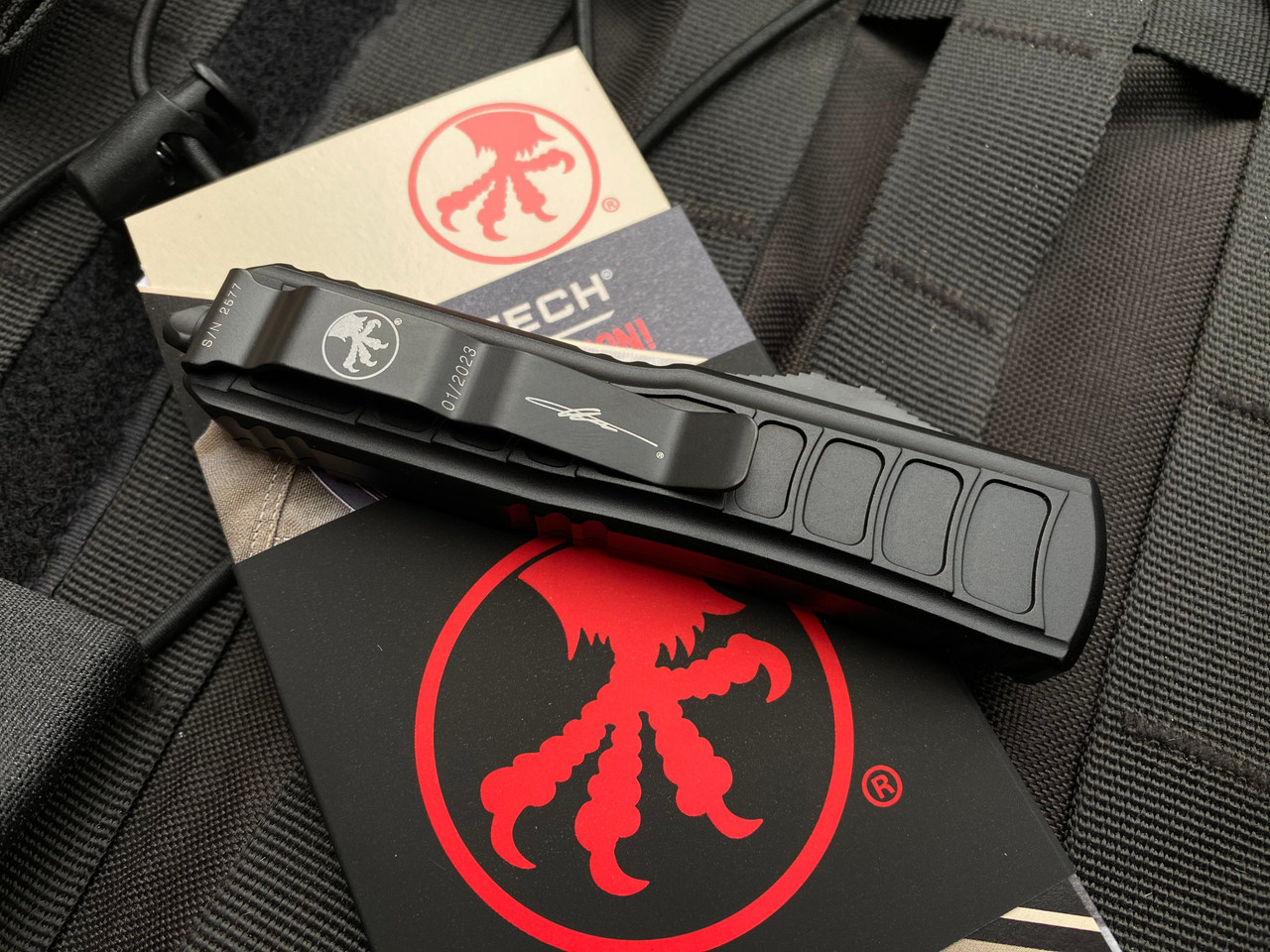 Microtech UTX-85 II D/E | Black Double Full Serrated | NTL