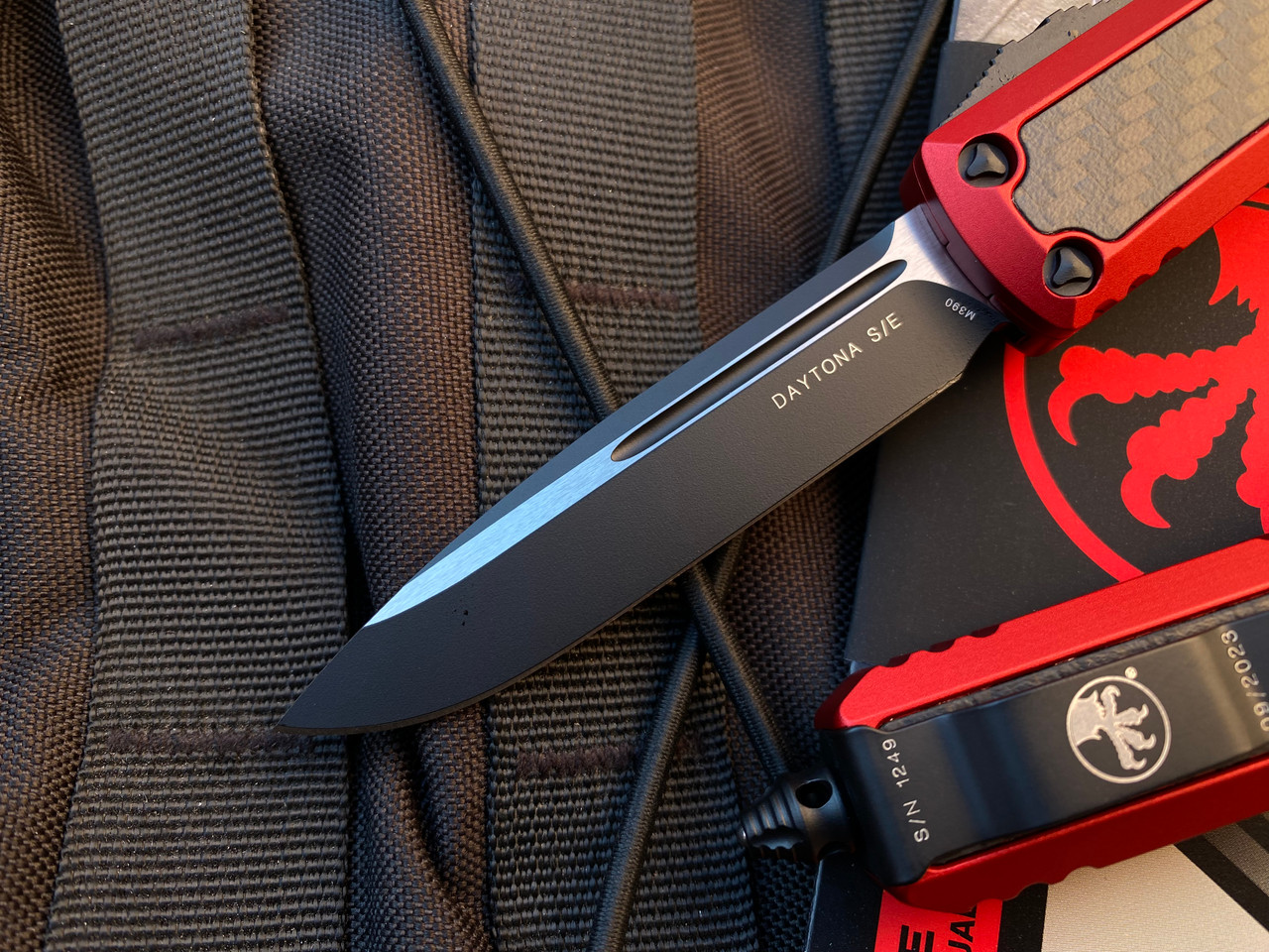 Microtech Daytona S/E | Red with Carbon Fiber Inlays | NTL
