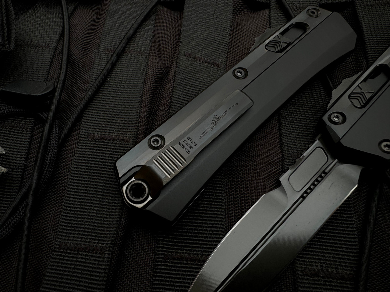 Microtech Glykon | DLC Shadow Plain Edge Blade | NTL