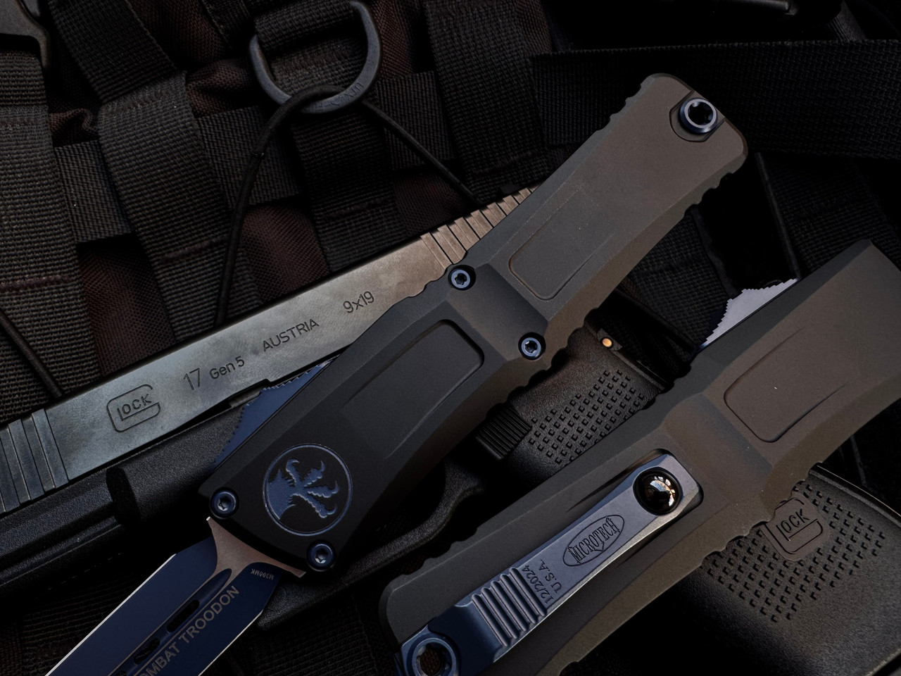 Microtech Combat Troodon D/E Black Aluminum Body and Navy Blue Accents ...