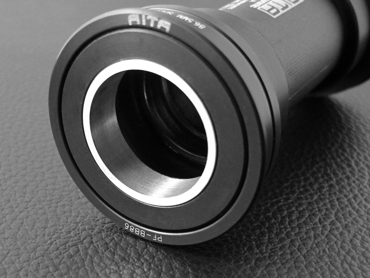 Shimano Press Fit BB86 ceramic bottom bracket