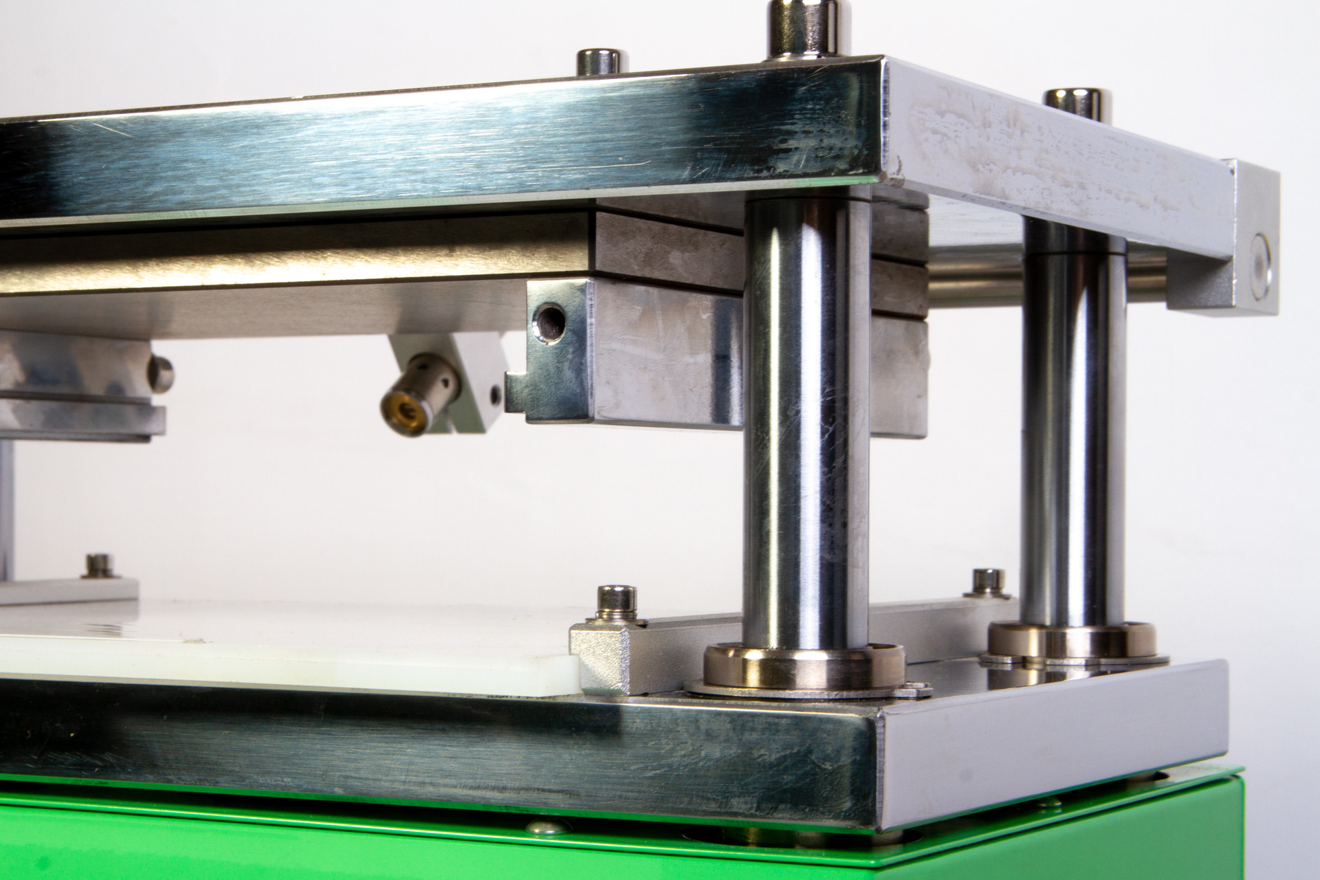 Pneumatic Die Cutting Machine For Battery Electrode Cutting