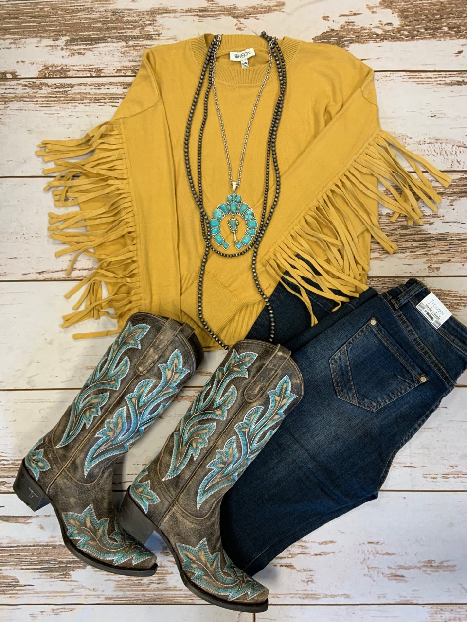 Womens Fall Fringe Outfit of the Day - Stockyard Style
