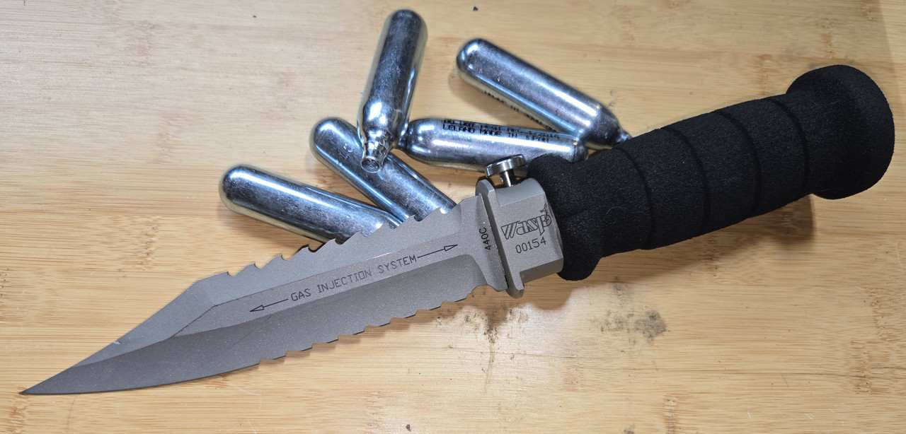 Wasp Injection Knife Bowie