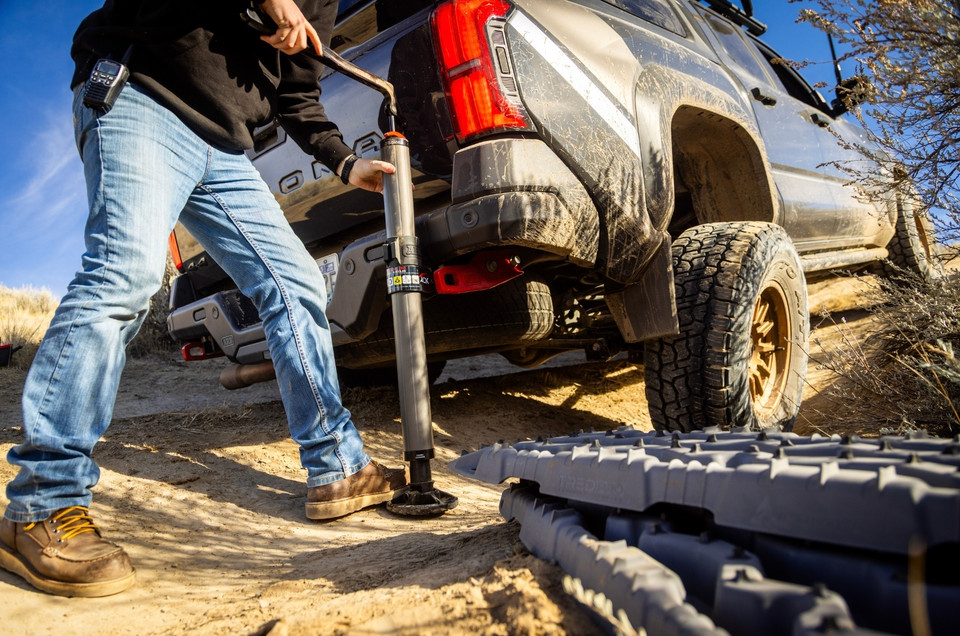 Off Road Recovery Gear and Accessories | ARB 4x4 Accessories