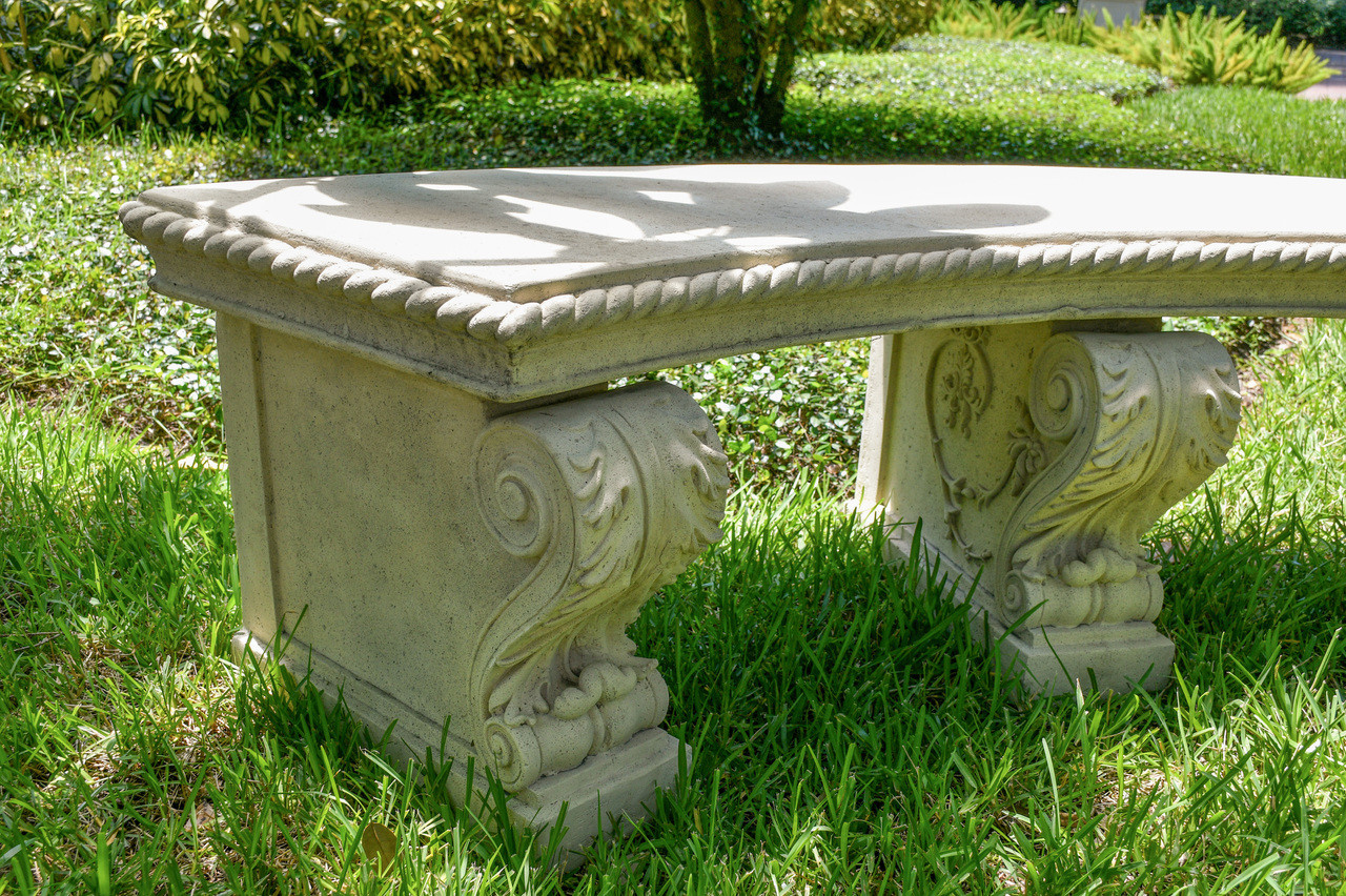 Royal Garden Bench - World of Decor
