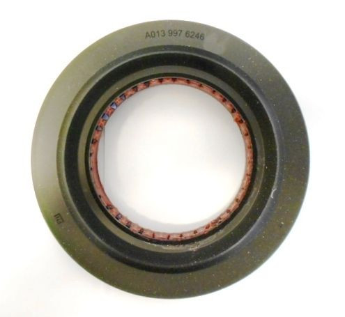 P0139976246 Freightliner Mercedes Alliance Differential Rear Seal