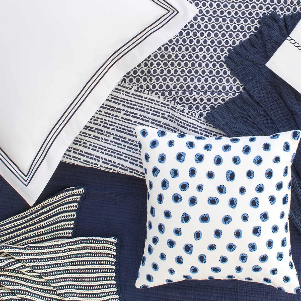Pine Cone Hill Tyler Indigo Quilt - Lavender Fields