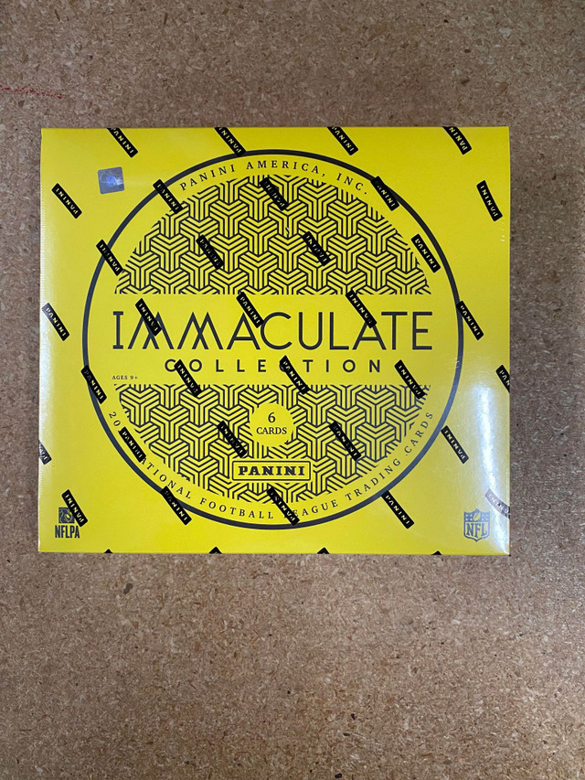2022 Panini Immaculate Football Hobby Box - Card Exchange Sports