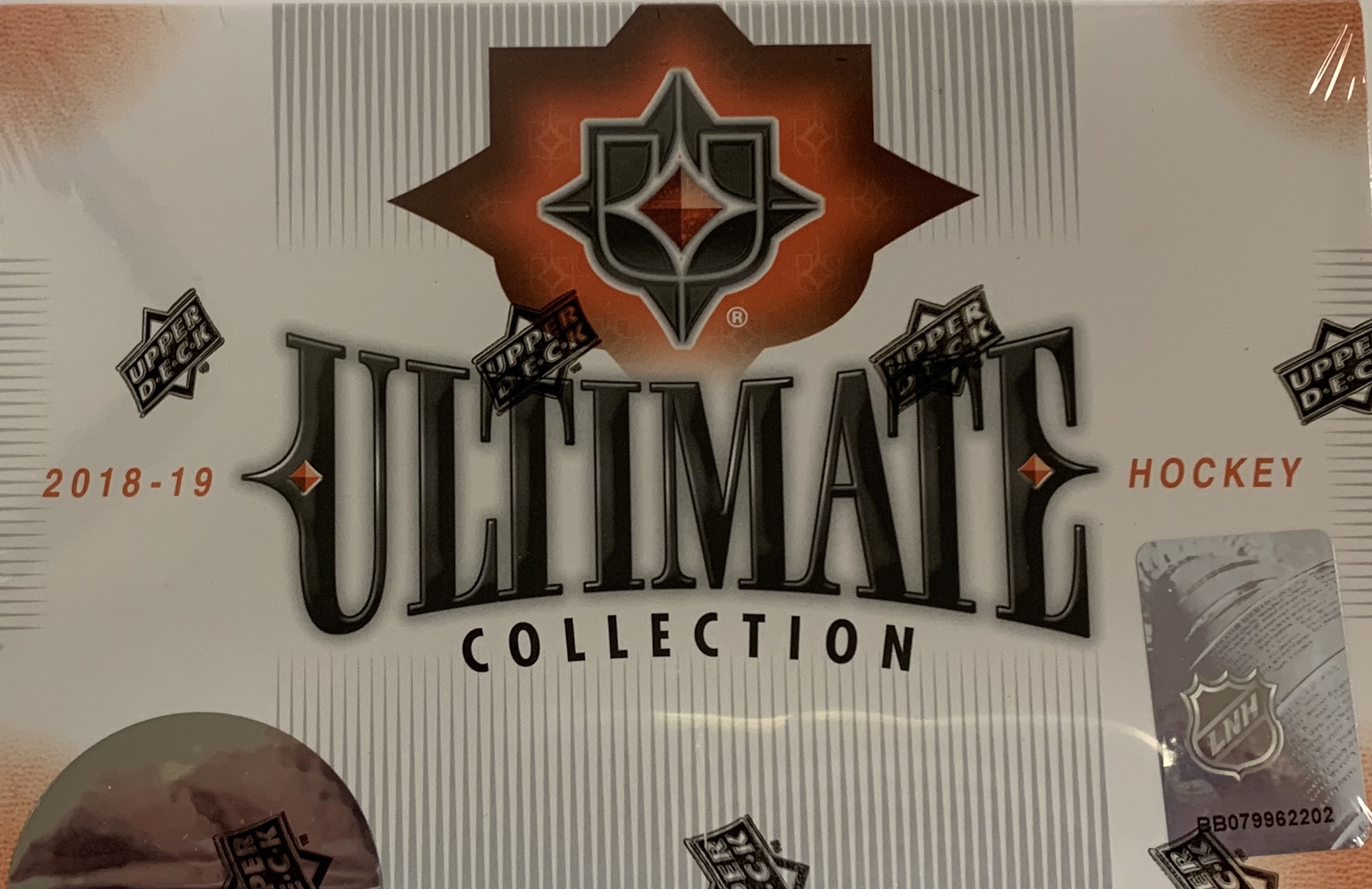 2018-19 Upper Deck Ultimate Collection Hockey Hobby Box