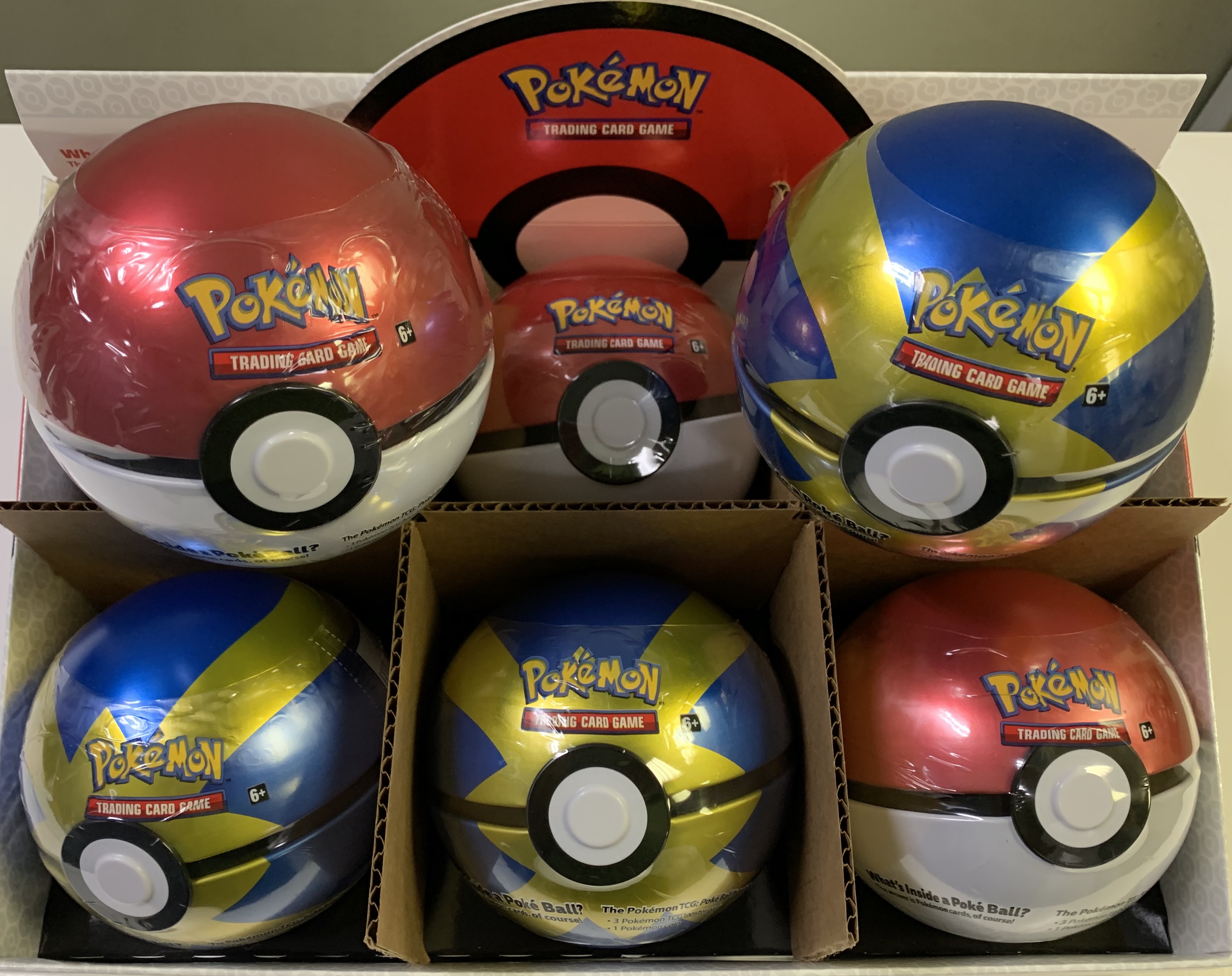2018 Pokemon Balls - Red Blue Pokemon