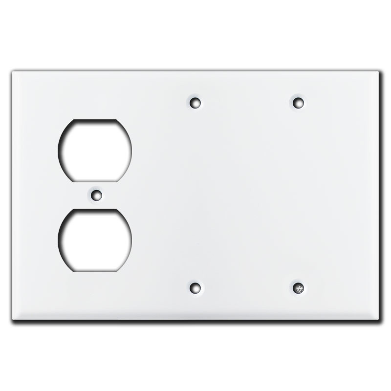 1.62'' 220 Twist Lock Outlet + Blank Cover Plate | Kyle Switch Plates