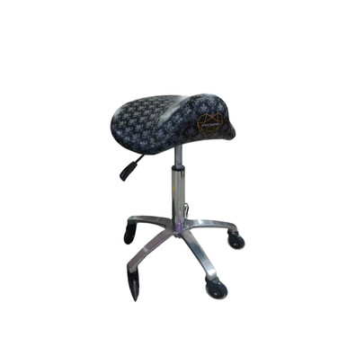 Groom-X Grooming Stool (Competition Used)