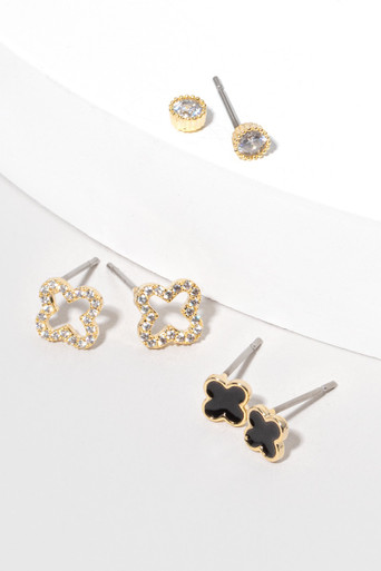Carly Crystal Clover Earrings | francesca's®