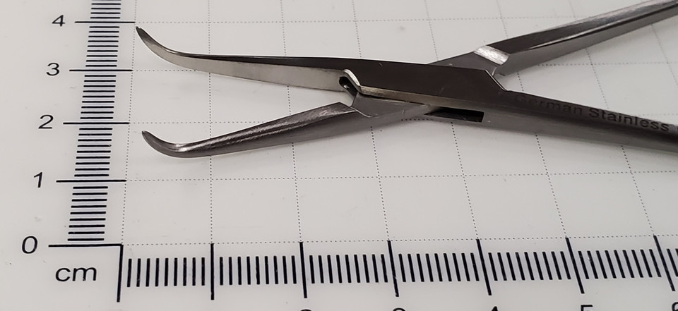 McCabe facial nerve dissector, 14.0 mm smooth angled jaws, 5 1/2" (14.0 ...