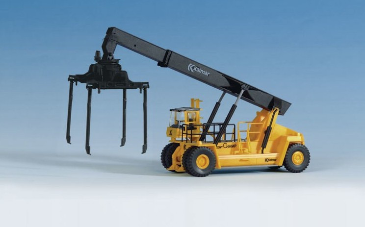 Walthers SceneMaster #949-11013 HO Kalmar Container & Trailer Crane ...