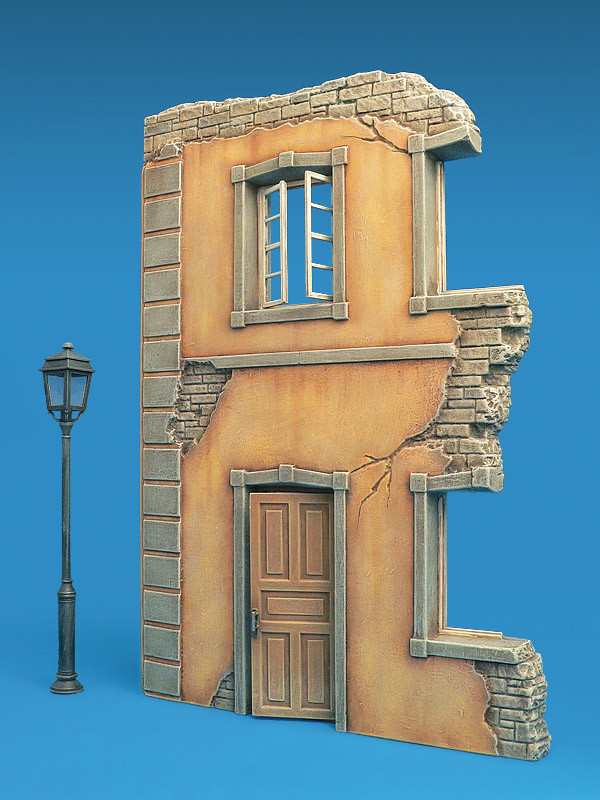 Miniart #35526 1/35 Ruined House - Bay Hobbies