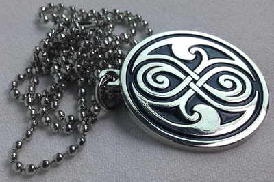 Doctor Who: Seal of Gallifrey (Rassilon) Pendant Necklace with 24 ...