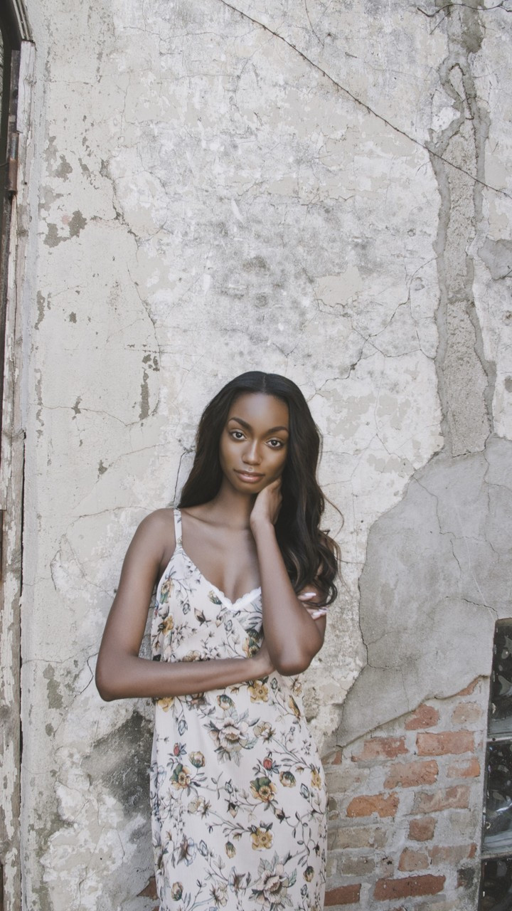 Daja H. Height 5'9 Bust 32 Waist 23 Hips 33
