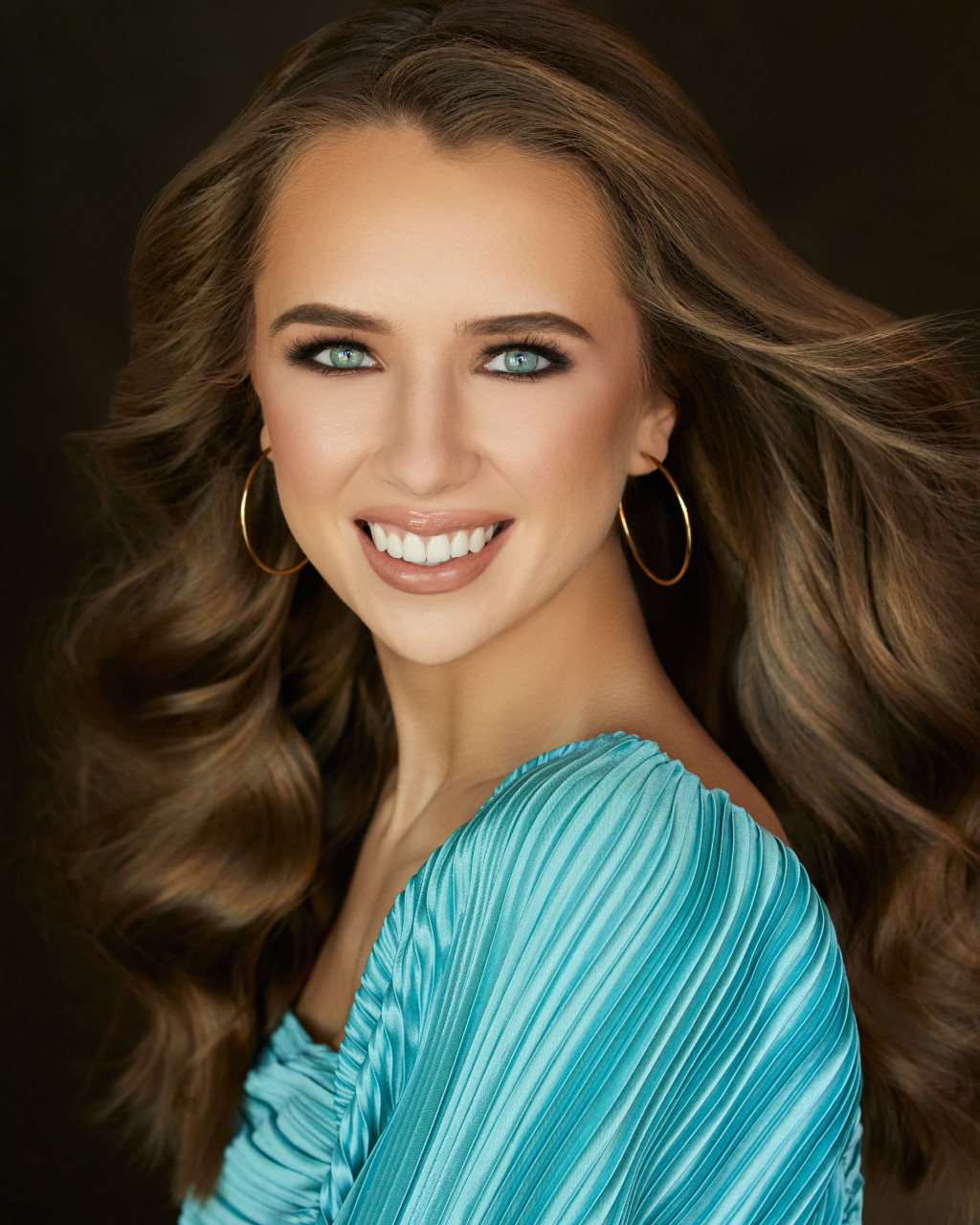 Annie K. Height 5'8.5 Bust 32 Waist 25 Hips 35