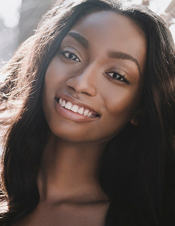 Daja H. Height 5'9 Bust 32 Waist 23 Hips 33