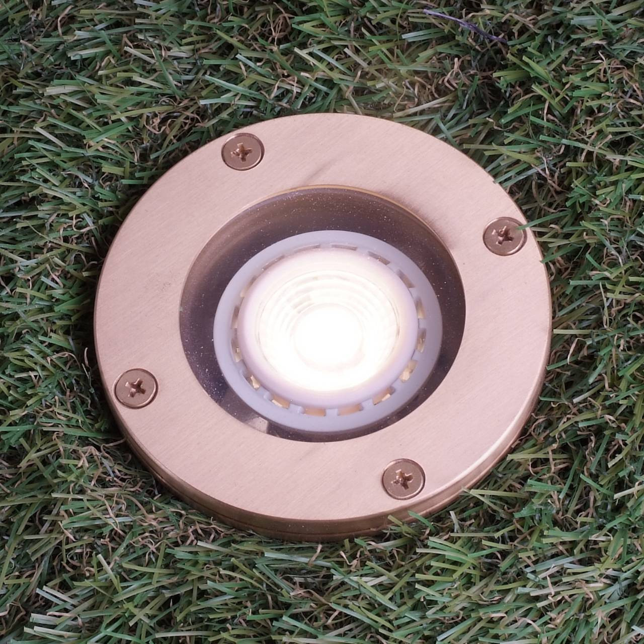 MR16 Brass In Ground Well Light - YardBright® Landscape Lighting