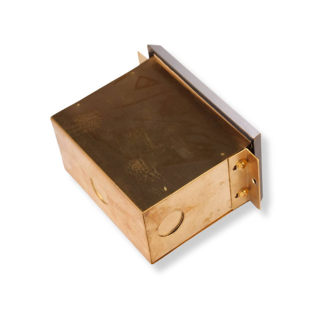 Solid Brass Louvered Step Light - YardBright® Landscape Lighting